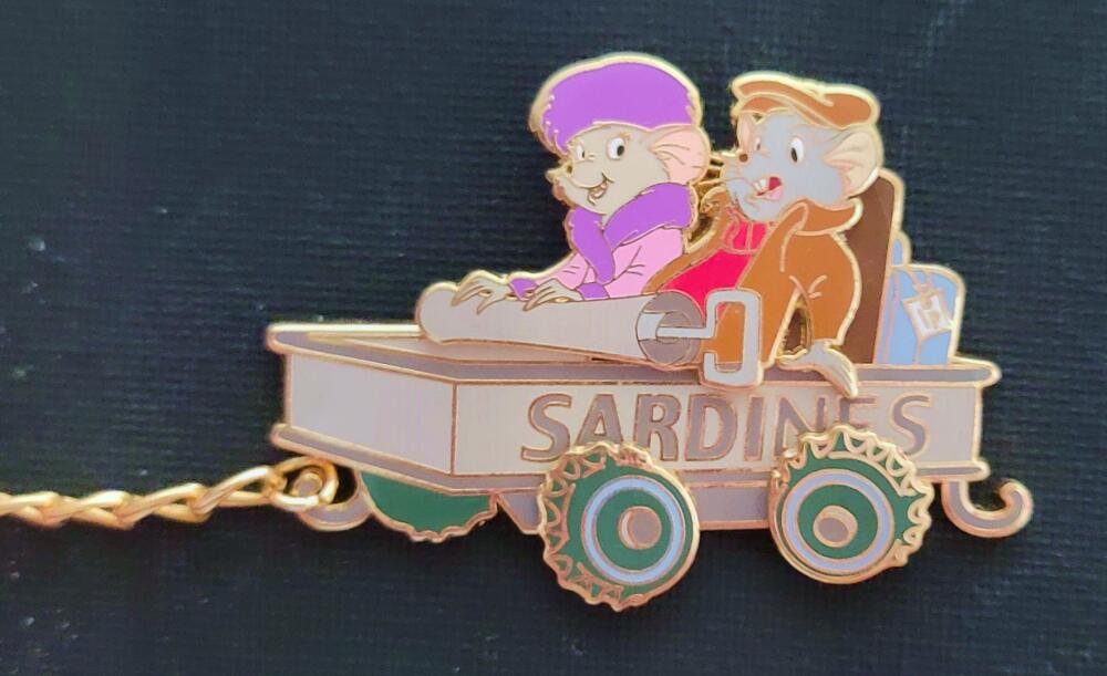 DLRP Pin of the Month Train Series - The Rescuers | PIN 100630