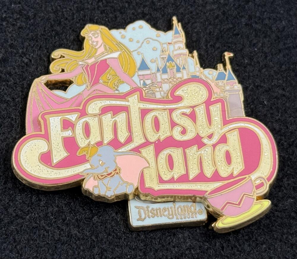 Fantasyland Logo | PIN 101411
