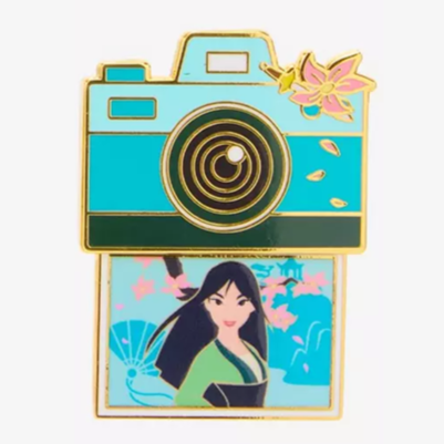 BoxLunch - Princess Camera Blind Pin - Mulan | PIN 102916