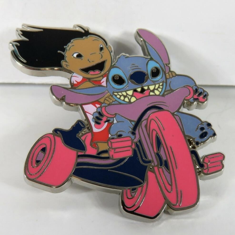 Lilo & Stitch - Riding tricycle | PIN 103719