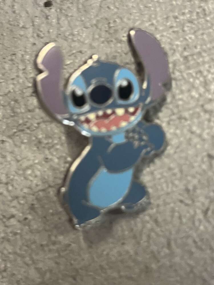 Lilo and Stitch - Stitch Hands Clasped | PIN 103952