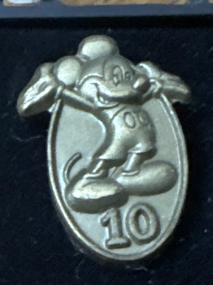Cast Member Service Award Pin - 10 Years (Mickey Mouse Version) | PIN ...