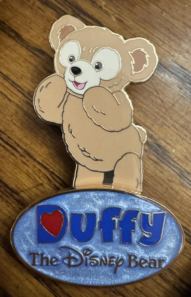 Duffy and Friends Stand Pin Series - Duffy The Disney Bear - Hinged ...