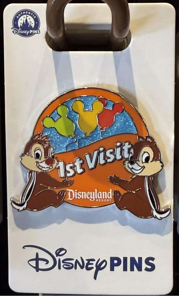 Chip and Dale - 1st Visit Badge Disneyland | PIN 112389