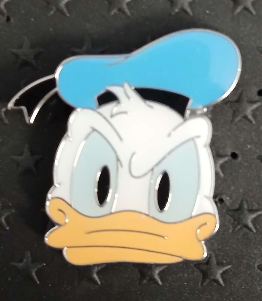 GoPinPro - Mystery Trader Pin Pack - Donald- character head | PIN 112924