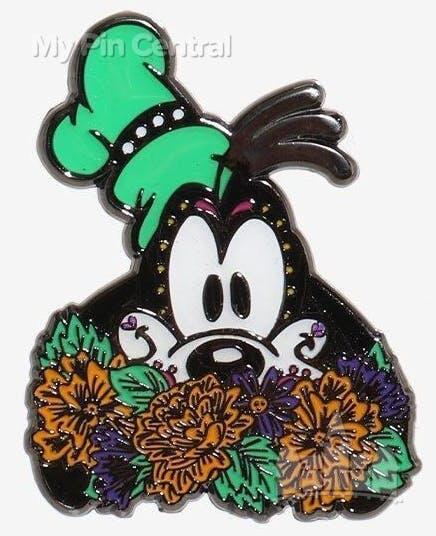 Loungefly - Disney Mickey Mouse & Friends Floral Blind Box - Goofy ...