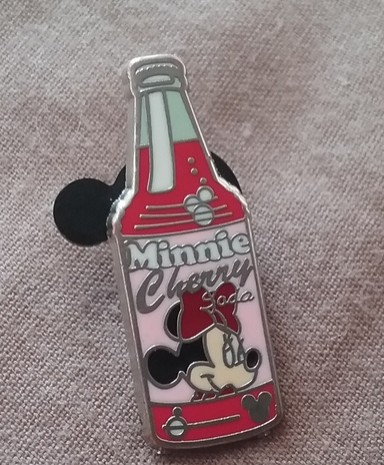 DLR Hidden Mickey Series 2010: Soda Bottle Collection - Minnie (Cherry Soda) | PIN 25403
