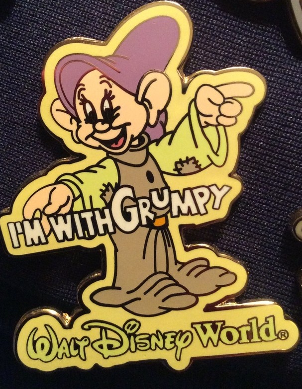 Snow White and the Seven Dwarfs - I'm with Grumpy - Dopey | PIN 5955