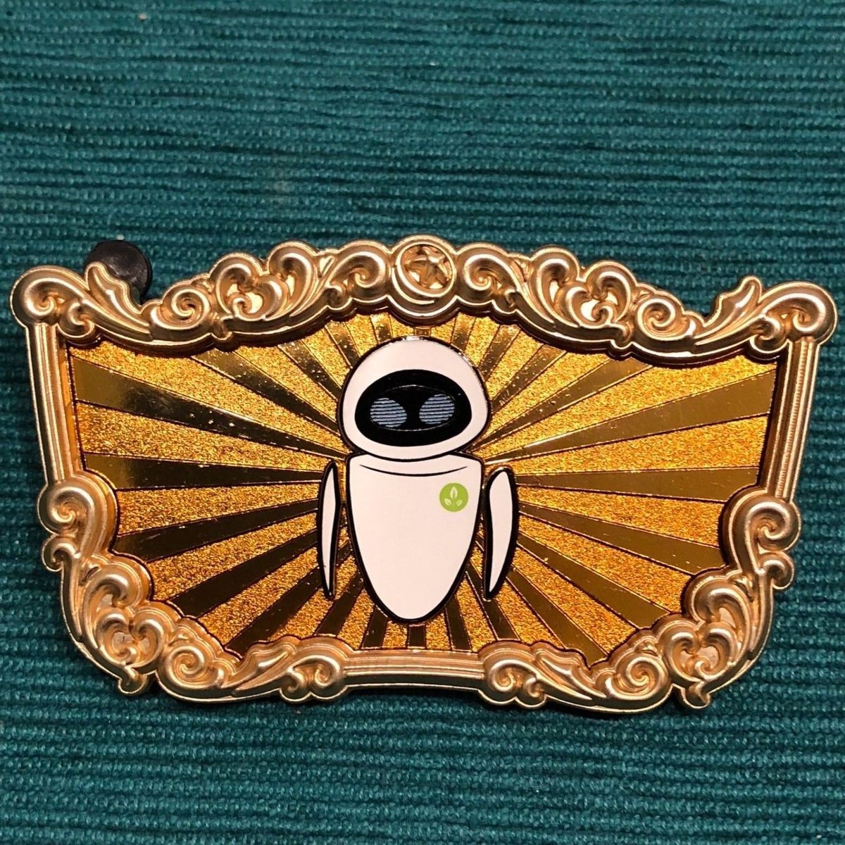 Pixar Pier Mystery Pin Collection - Eve | PIN 8239