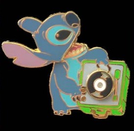 Lilo & Stitch - Stitch with Record Player | PIN 10257
