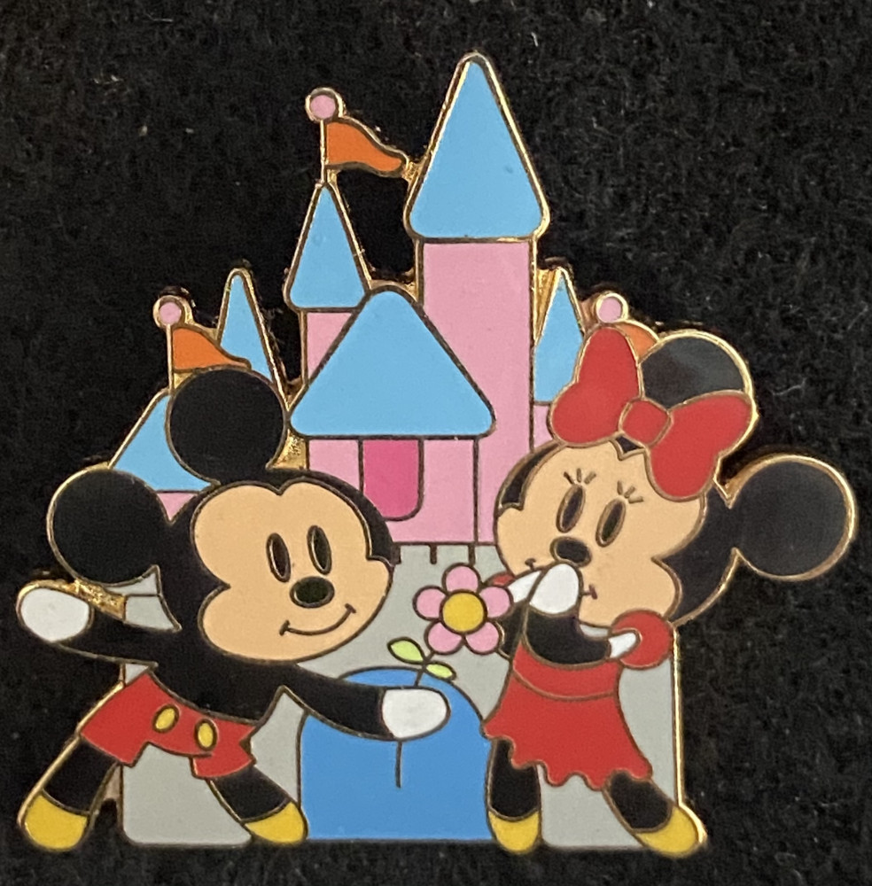 Flexible Characters - Mickey & Minnie Castle | PIN 40270