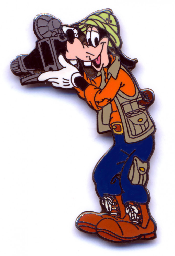 Safari Disney Characters - Photographer Goofy Holding a Camera | PIN 44000