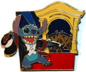 Walt Disney Studios Stitch Invasion Series - Stitch at the Entrance ...