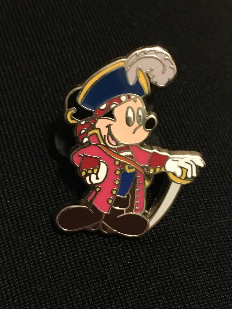 Pirate Mickey - Captain Mickey Mouse with Sword | PIN 57660
