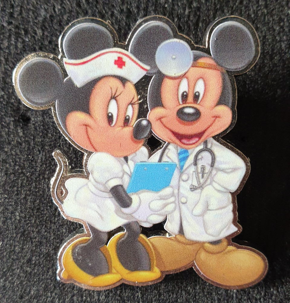 Fantasy Pin Series - Mickey and Minnie as Doctor and nurse | PIN 66222