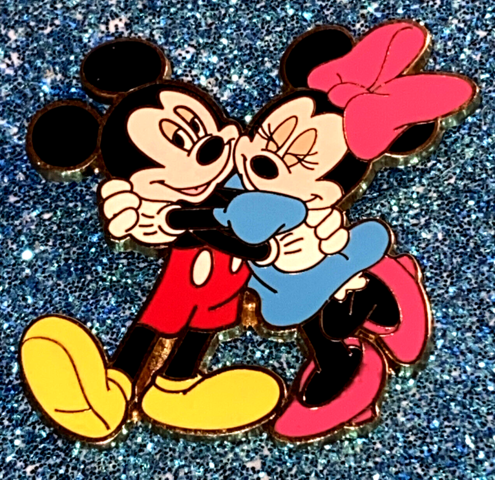 Jerry Leigh - Mickey and Minnie Hugging | PIN 66393