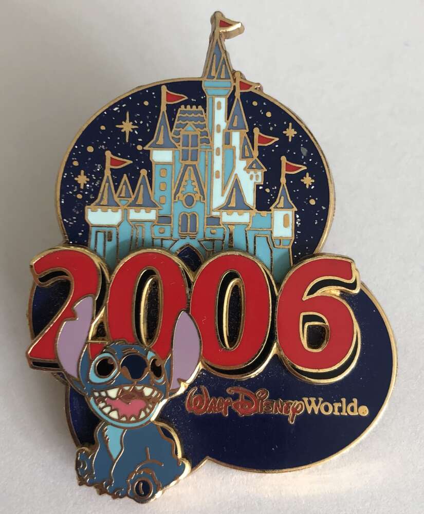 2006 Dated Year Pins - Cinderella Castle - Stitch | PIN 70626