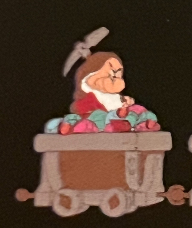 Hot Topic - Seven Dwarfs Train Mystery Collection - Grumpy train cart | PIN 71060