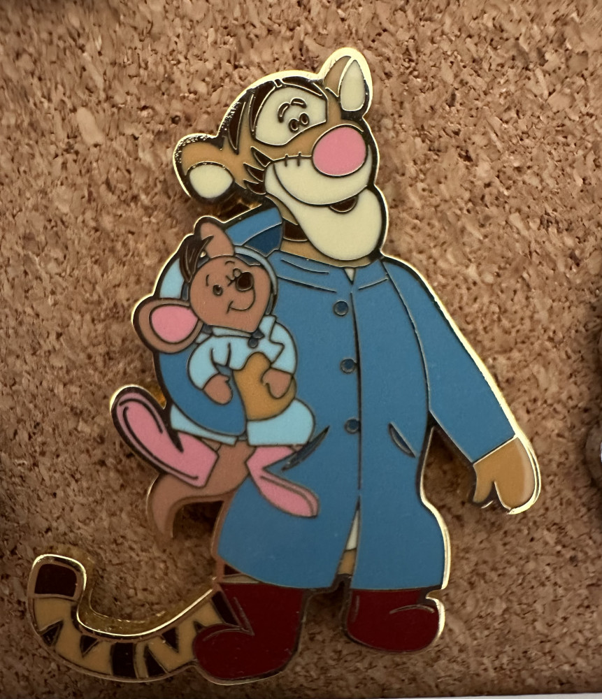 Winnie the Pooh & Friends Rainy Day - Pooh, Eeyore, Piglet, Tigger ...