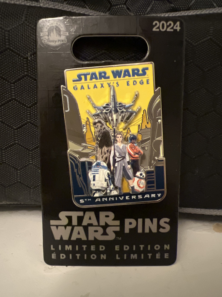 Star Wars Galaxy's Edge - Galaxy's Edge's 5th Anniversary | PIN 79356