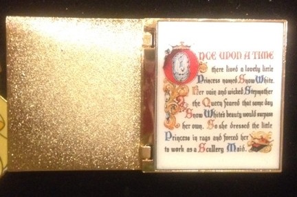 Snow White and the Seven Dwarfs Hinges Storybook #1 | PIN 3178