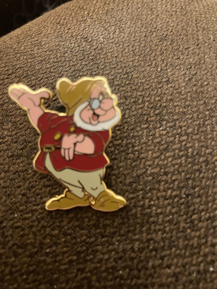 Snow White and the Seven Dwarfs - Doc | PIN 80758