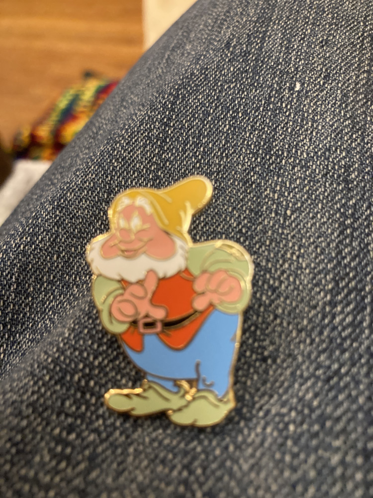 Snow White and the Seven Dwarfs - Doc | PIN 80759