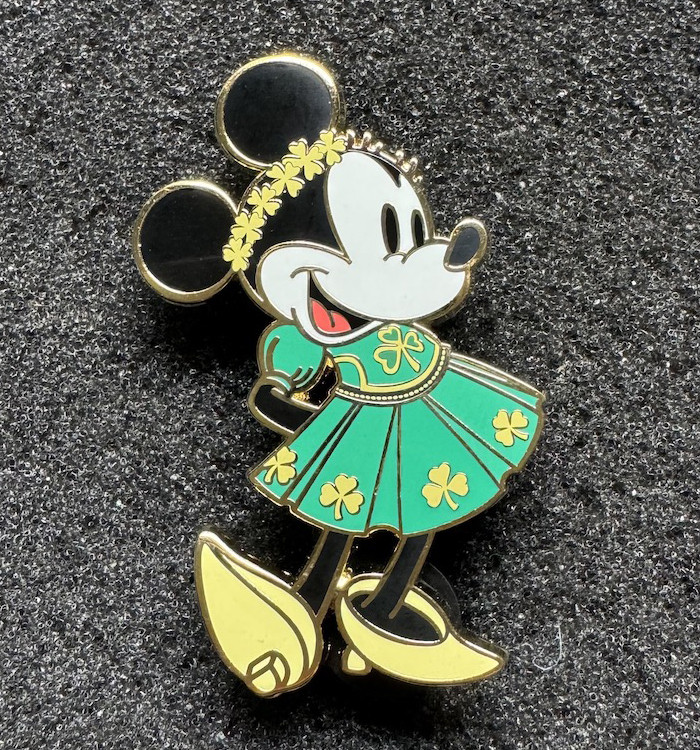 D23 Expo 2024: Minnie's City Outfits Mystery Collection - Irish Minnie ...