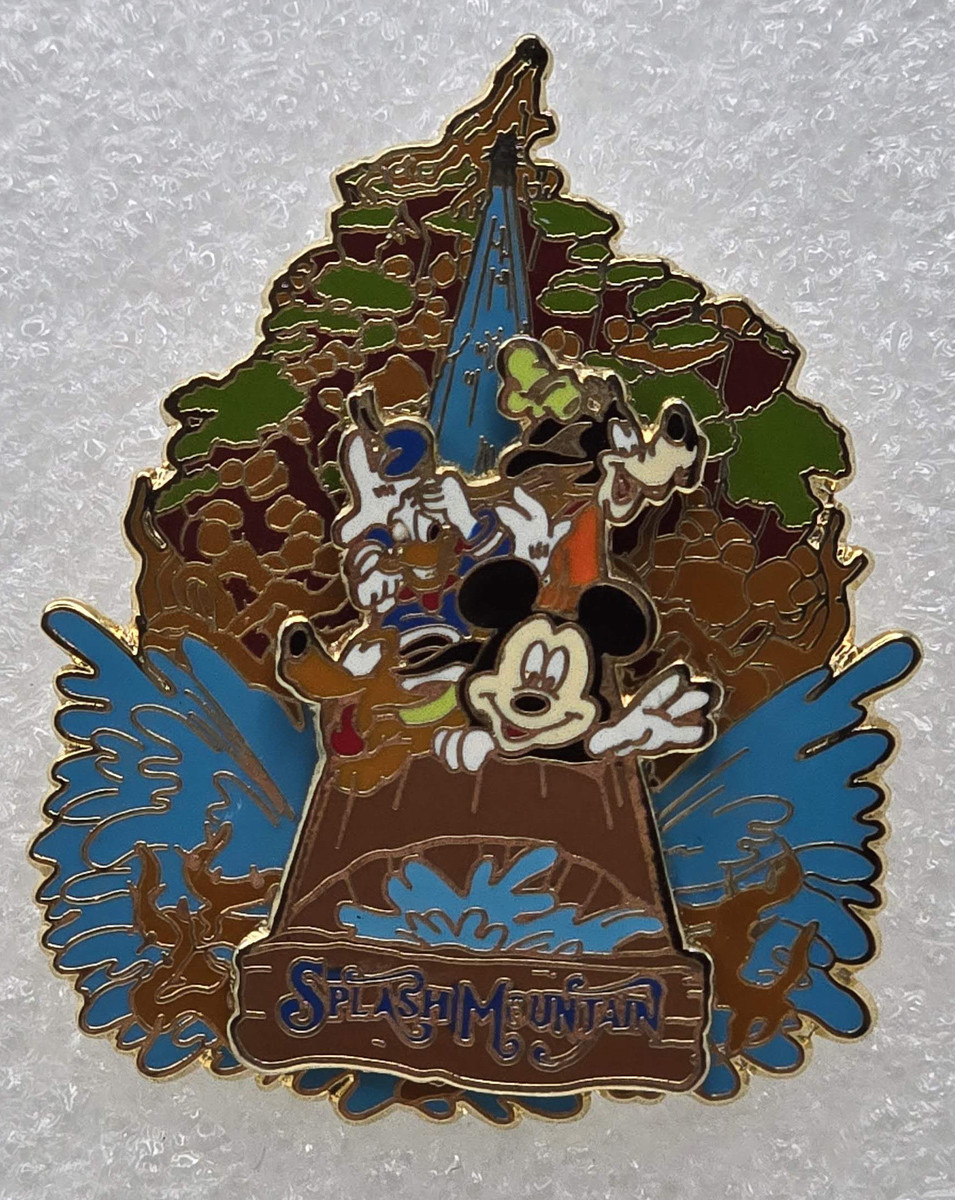 Splash Mountain - Mickey and Friends in Log Slider (Logo with Wood ...