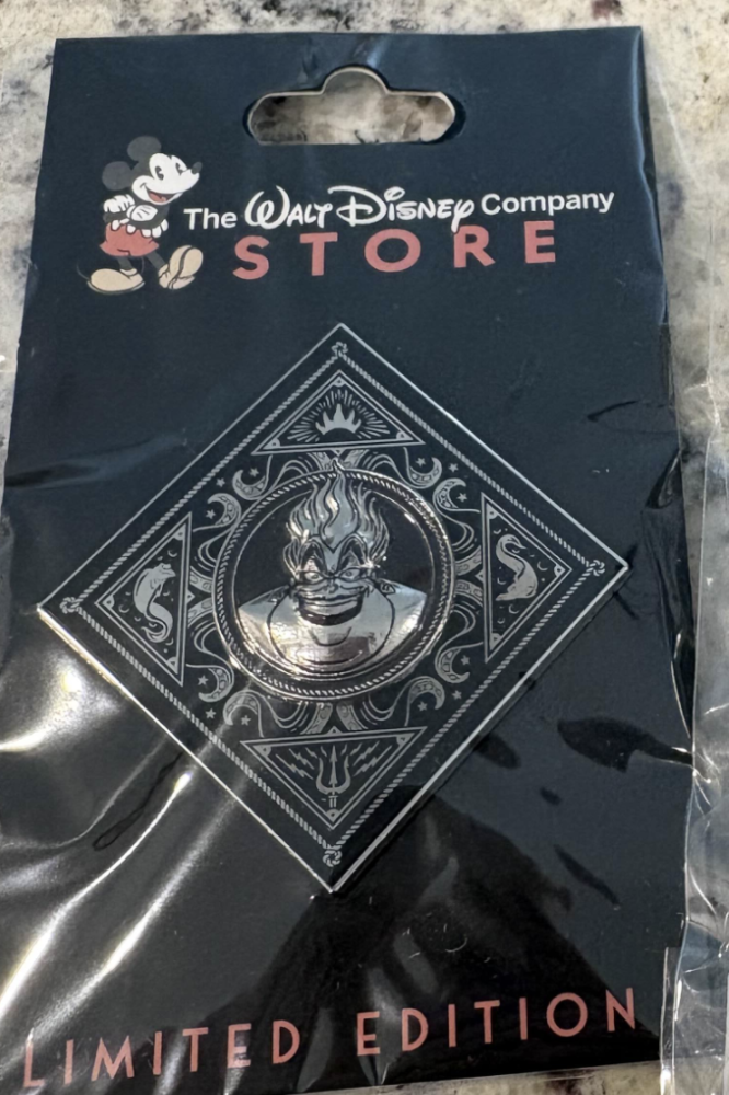 A Villain's Darkness - Ursula | PIN 87762