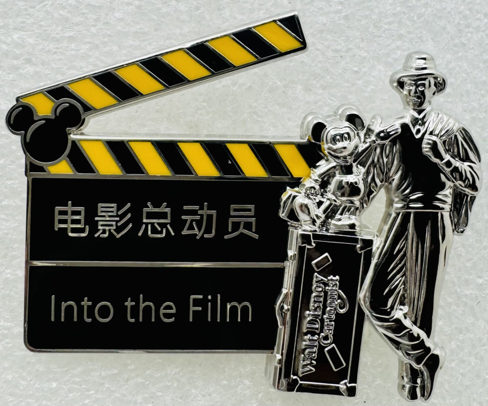 Storyteller Statue - Walt Disney and Mickey - Into the Film - Clapboard ...