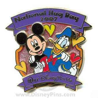 National Hug Day - Mickey and Donald | PIN 92127