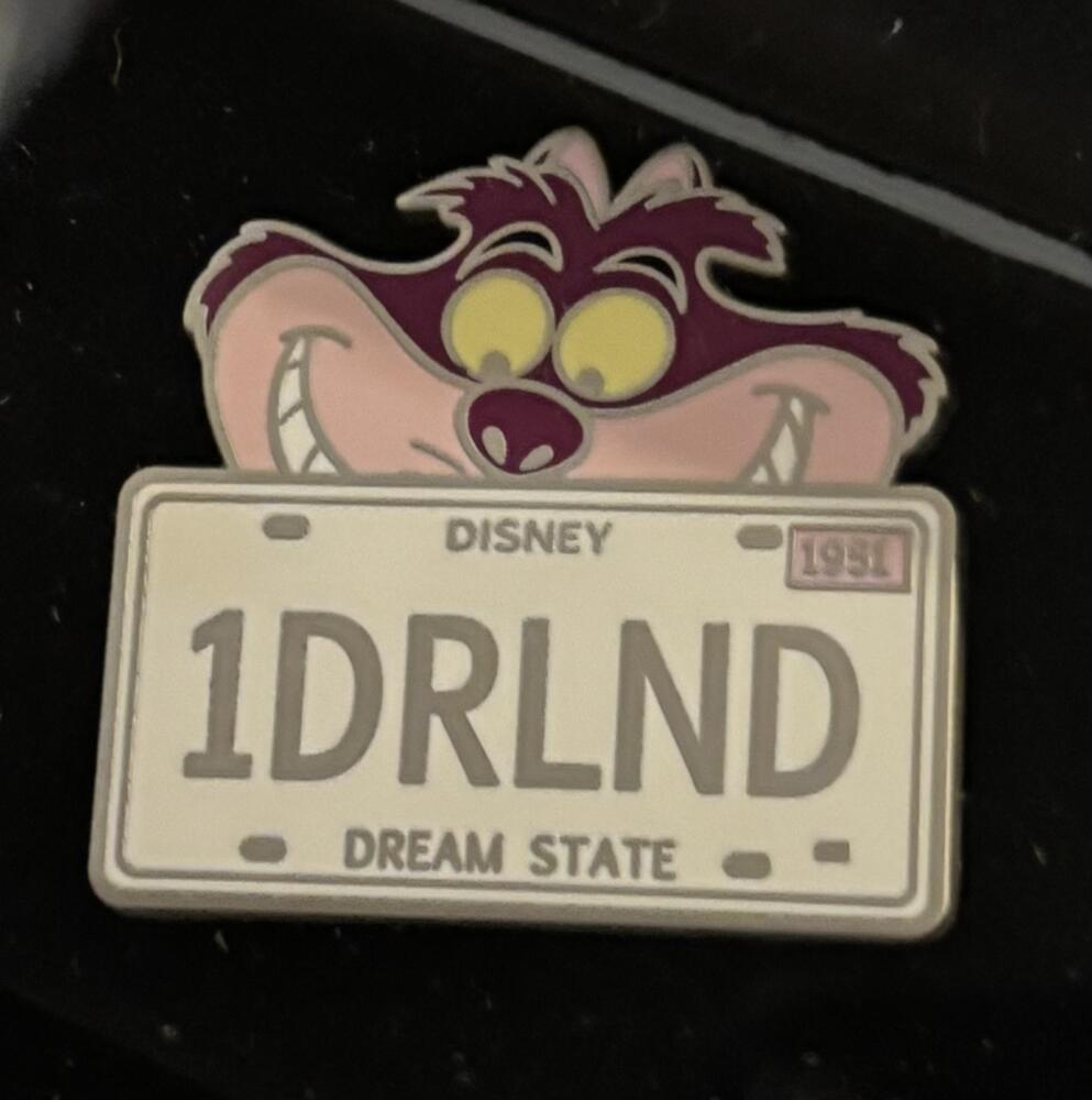 Character License Plate Mystery Collection - 1DRLND - Cheshire Cat ...