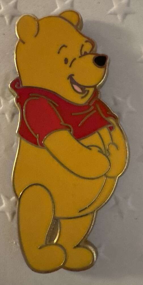 Winnie the Pooh - Pooh Standing with Hands on his Tummy | PIN 98263