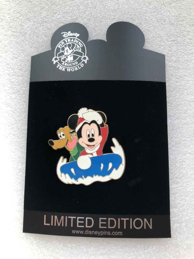 Disney Shopping - Mickey and Pluto Sledding | PIN 99890